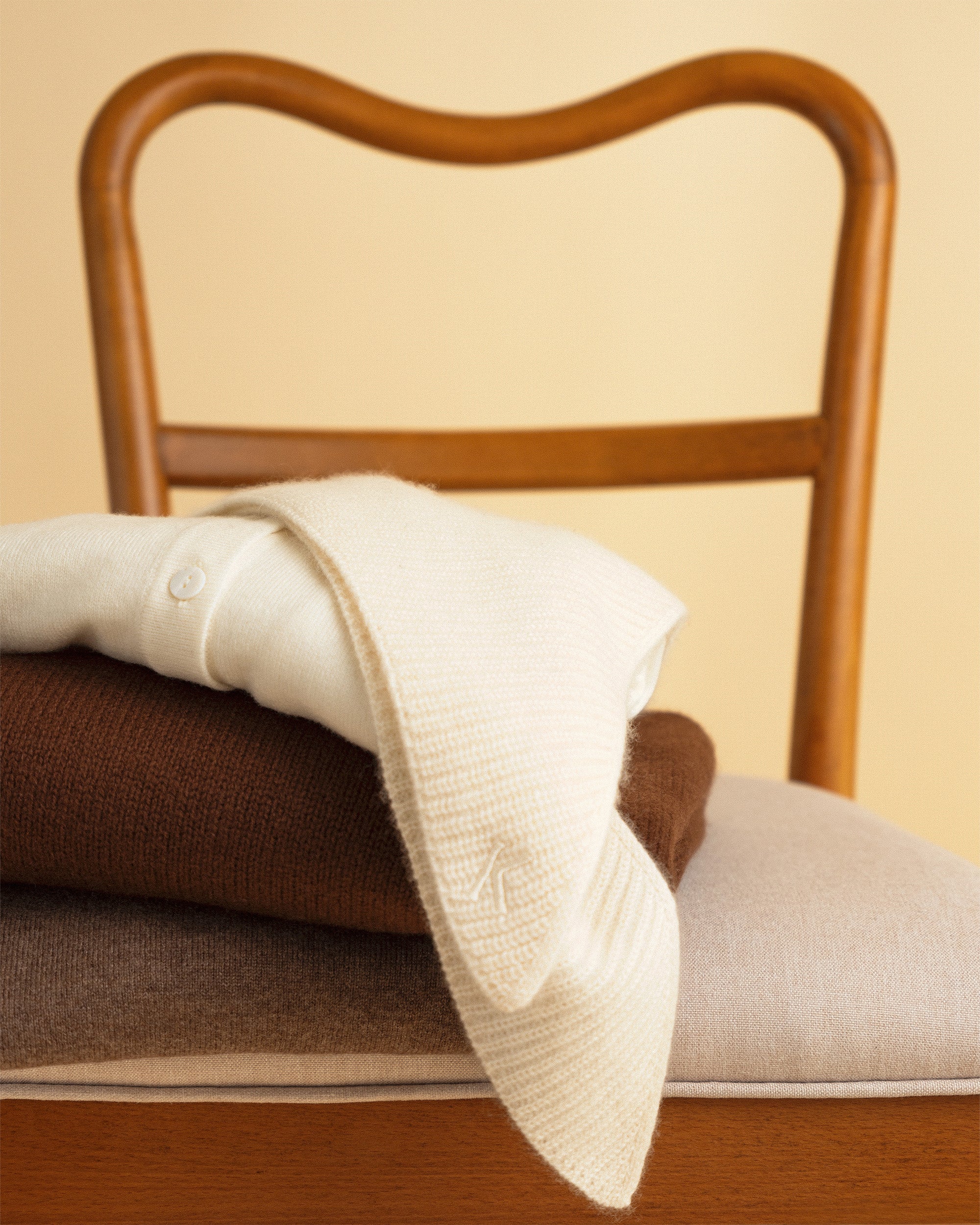 Kiltane | Cashmere Scarves, Knitwear & Accessories